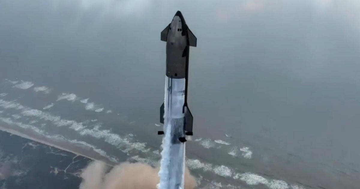Watch: SpaceX Super Heavy-Starship successfully launches - CBS News