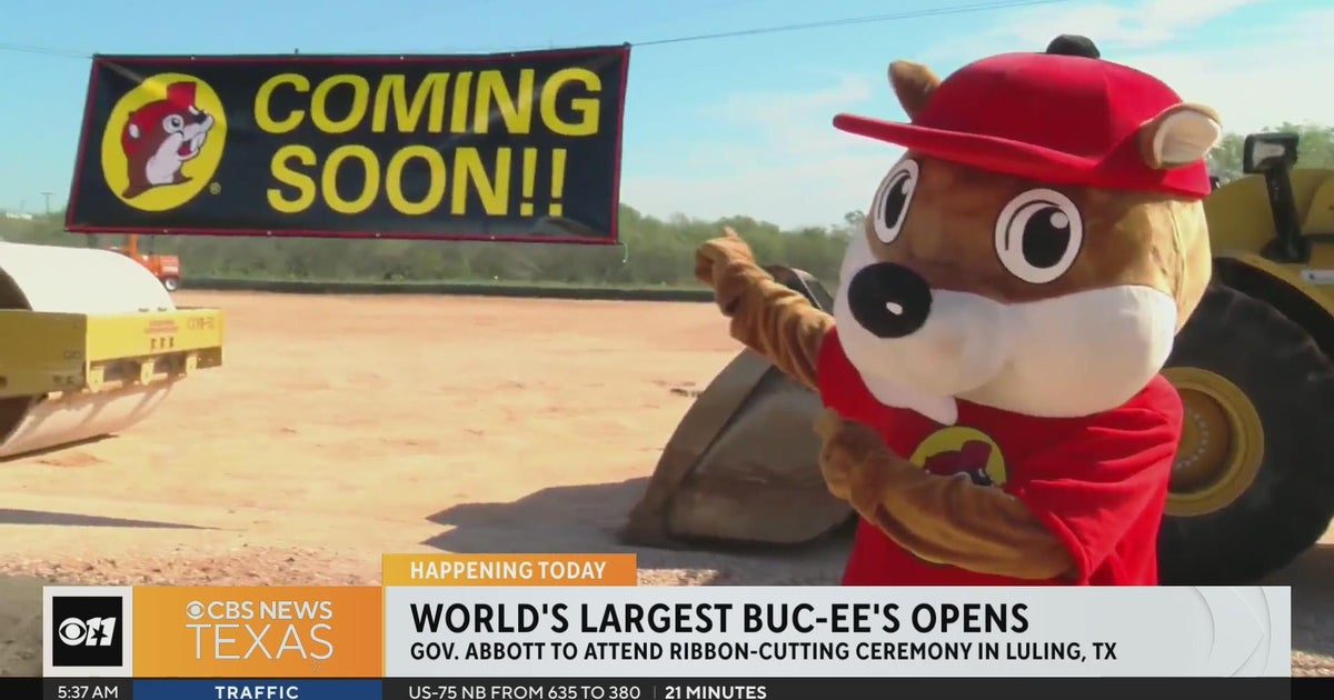 World S Largest Buc Ee S To Open In Luling Texas Cbs Texas
