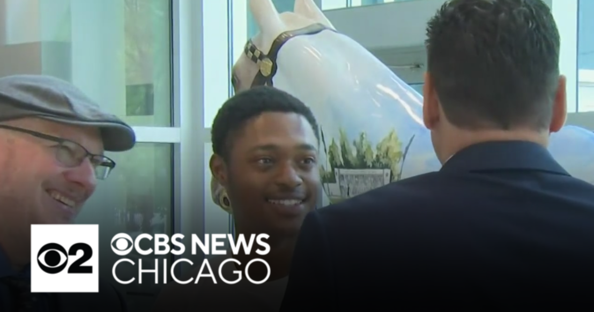 Chicago Police detectives honored for special bond for boy who survived ...