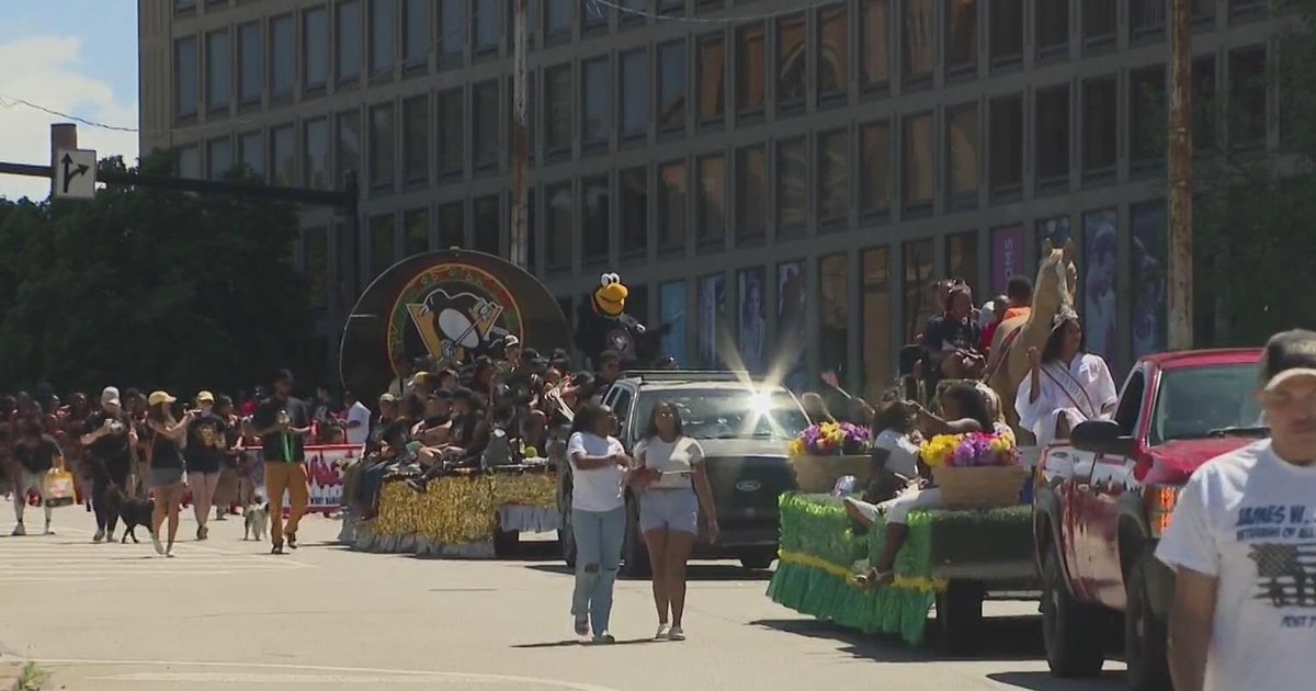 Thousands take to Pittsburgh streets to celebrate Juneteenth - CBS ...