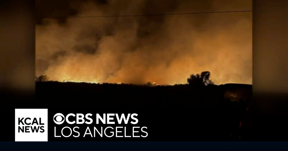 Firefighters gaining upper hand on 1,300+ acre fire in Hesperia - CBS ...