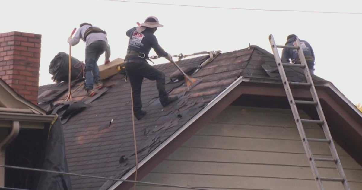 How do crews who work outside stay cool? - CBS Pittsburgh