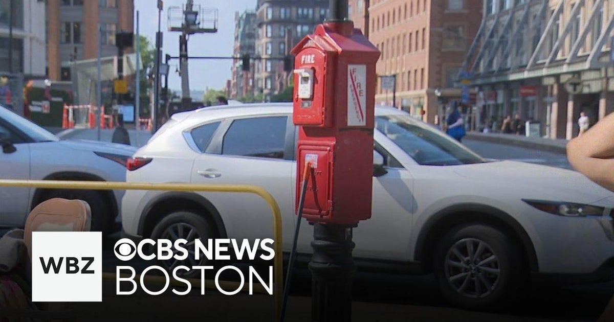 Massachusetts 911 system working after outage - CBS Boston