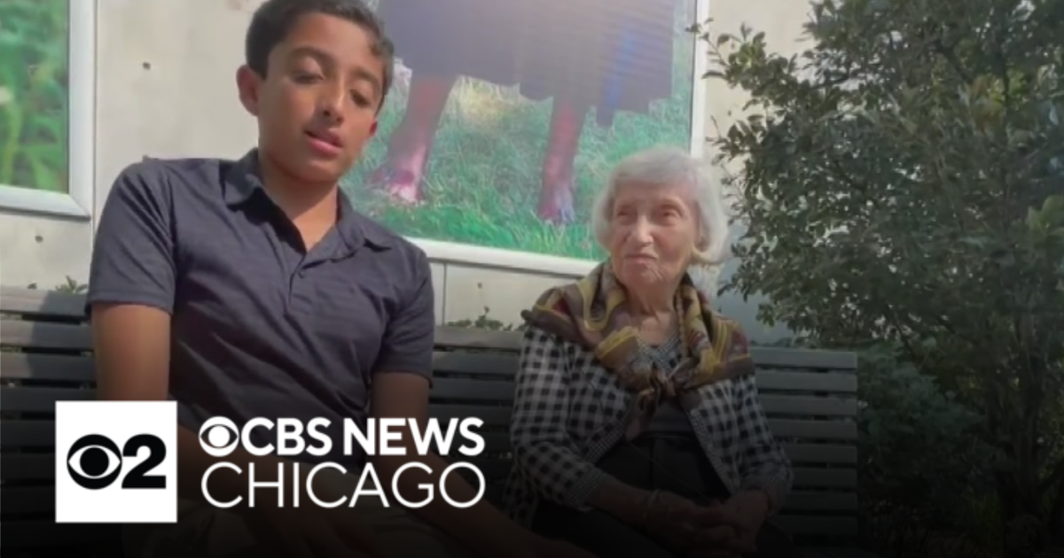13-year-old boy, Holocaust survivor develop strong bond as museum ...