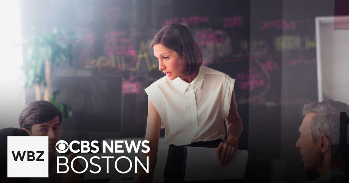 New research shows female managers lead to better employee retention ...