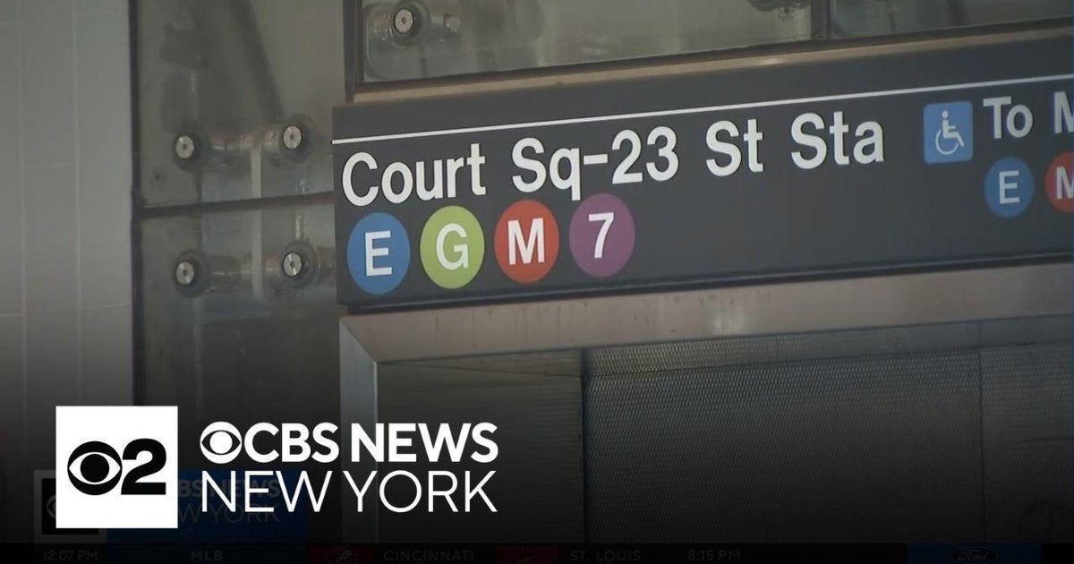 G train shutdown starts as MTA upgrades century-old system - CBS New York