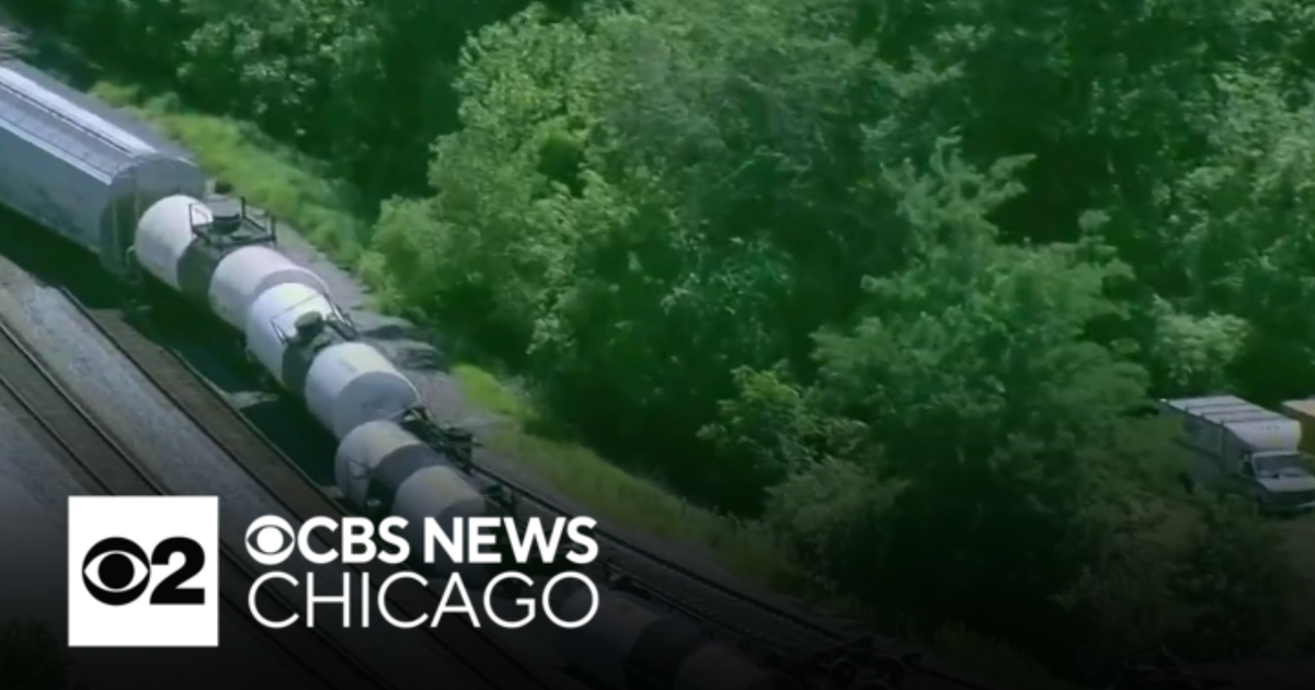 Neighbors concerned after freight train derailment in Matteson ...