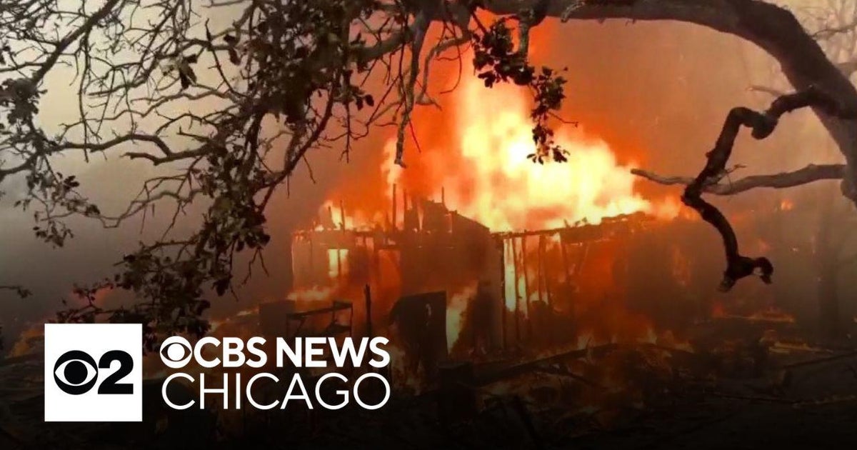 Thousands forced to evacuate as wildfires rage in northern California - CBS Chicago
