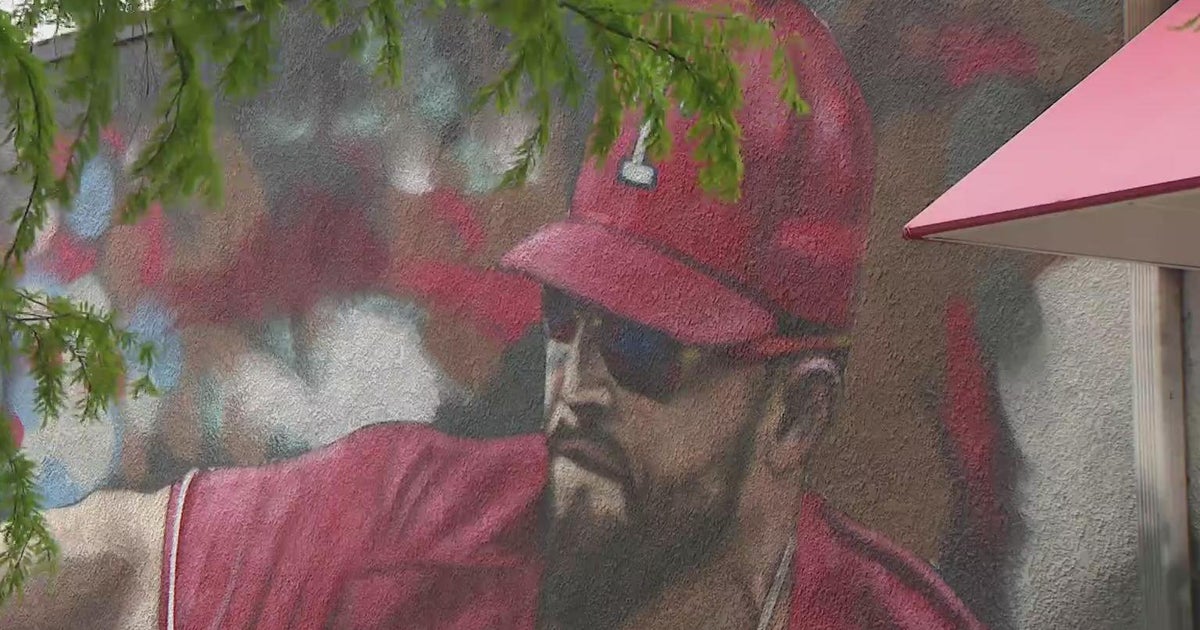 North Texas artist painting mural near Stockyards for MLB All-Star Week ...