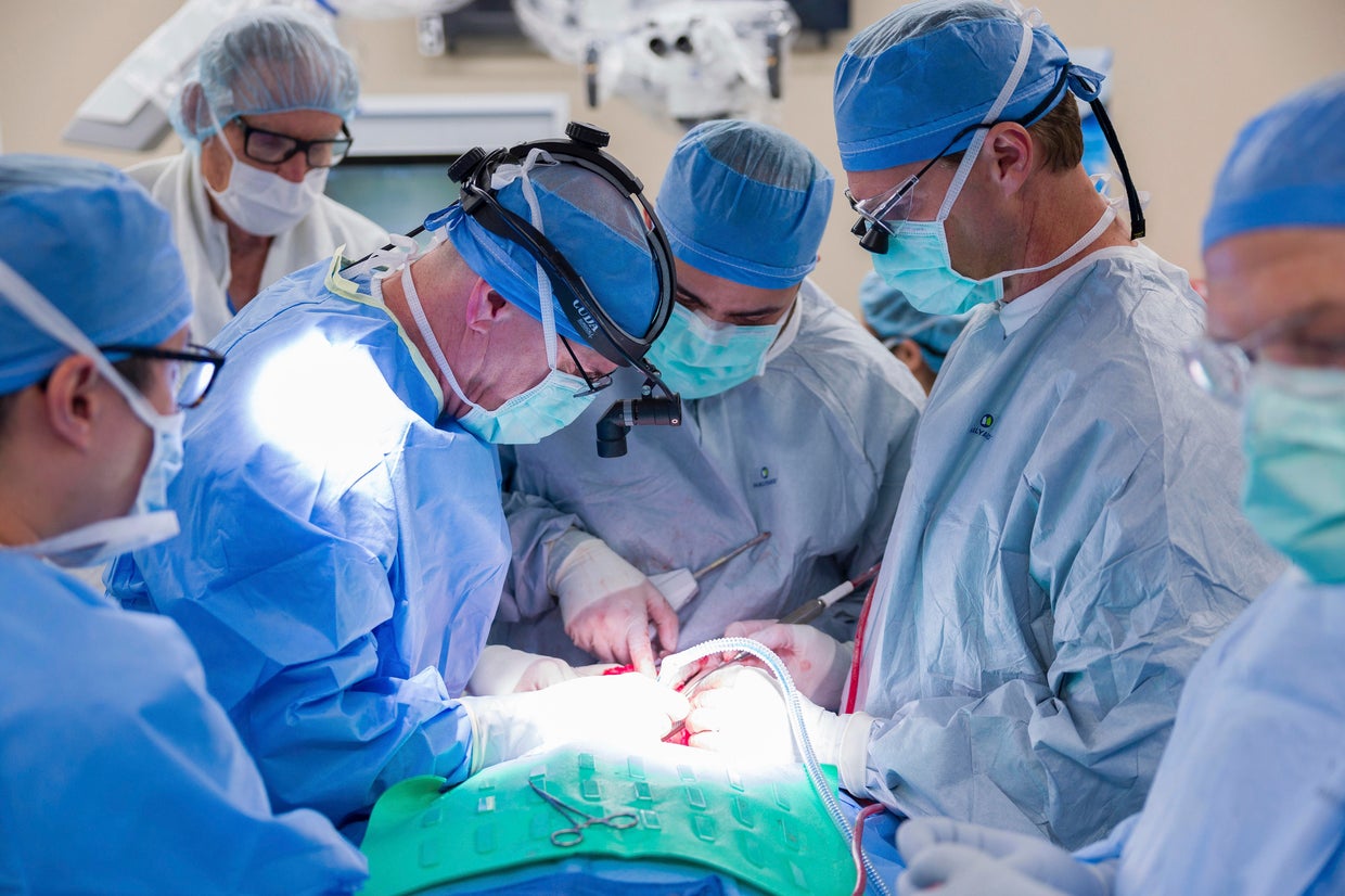 Man regains his voice after surgeons perform first known larynx ...