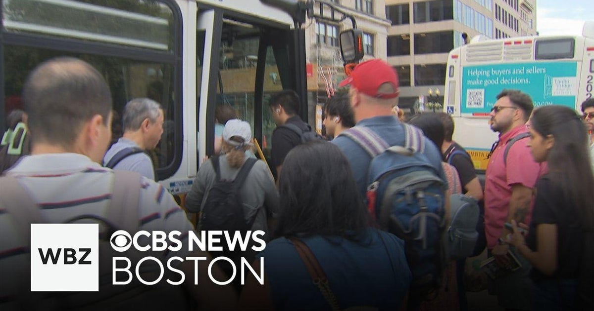 MBTA offers free rides on Red Line after derailment disrupted morning ...