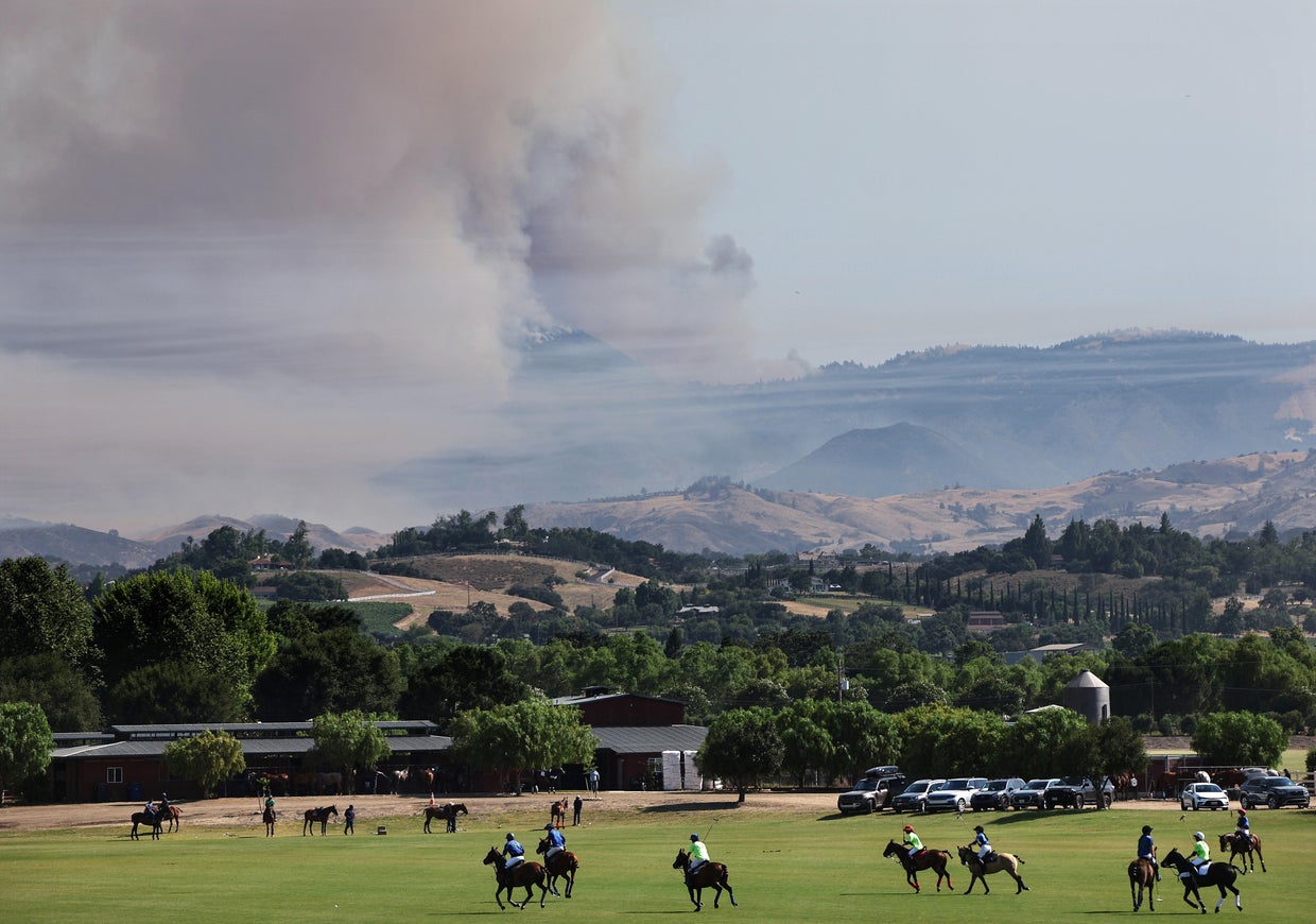 Lake Fire burns nearly 60 square miles, evacuations expand in ...