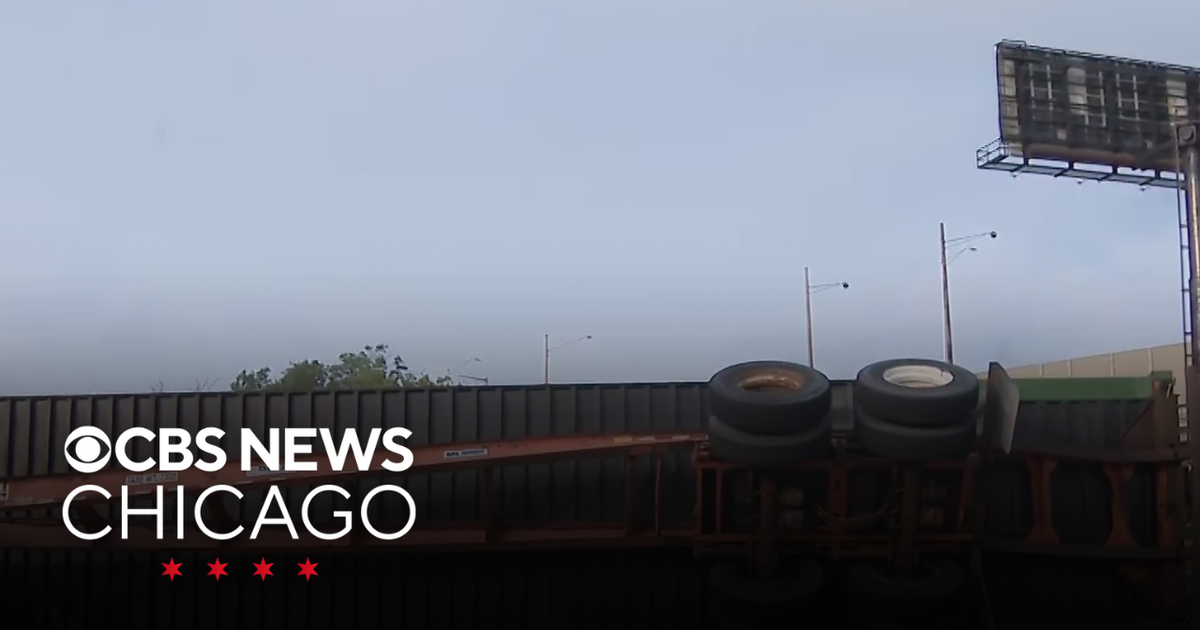Semi-truck rollover crash shuts down inbound lanes on I-290 near I-294 ...