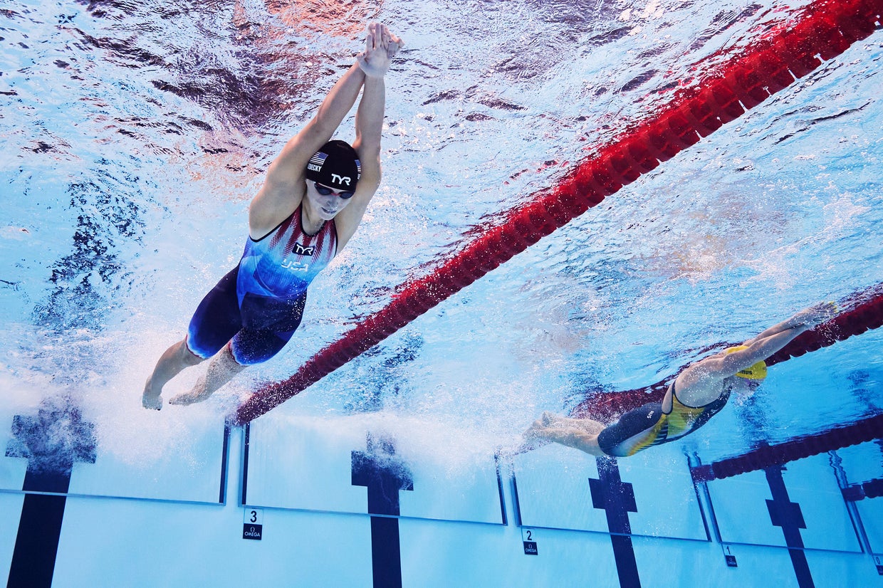 Katie Ledecky swims into history with gold medal in 800 freestyle at ...