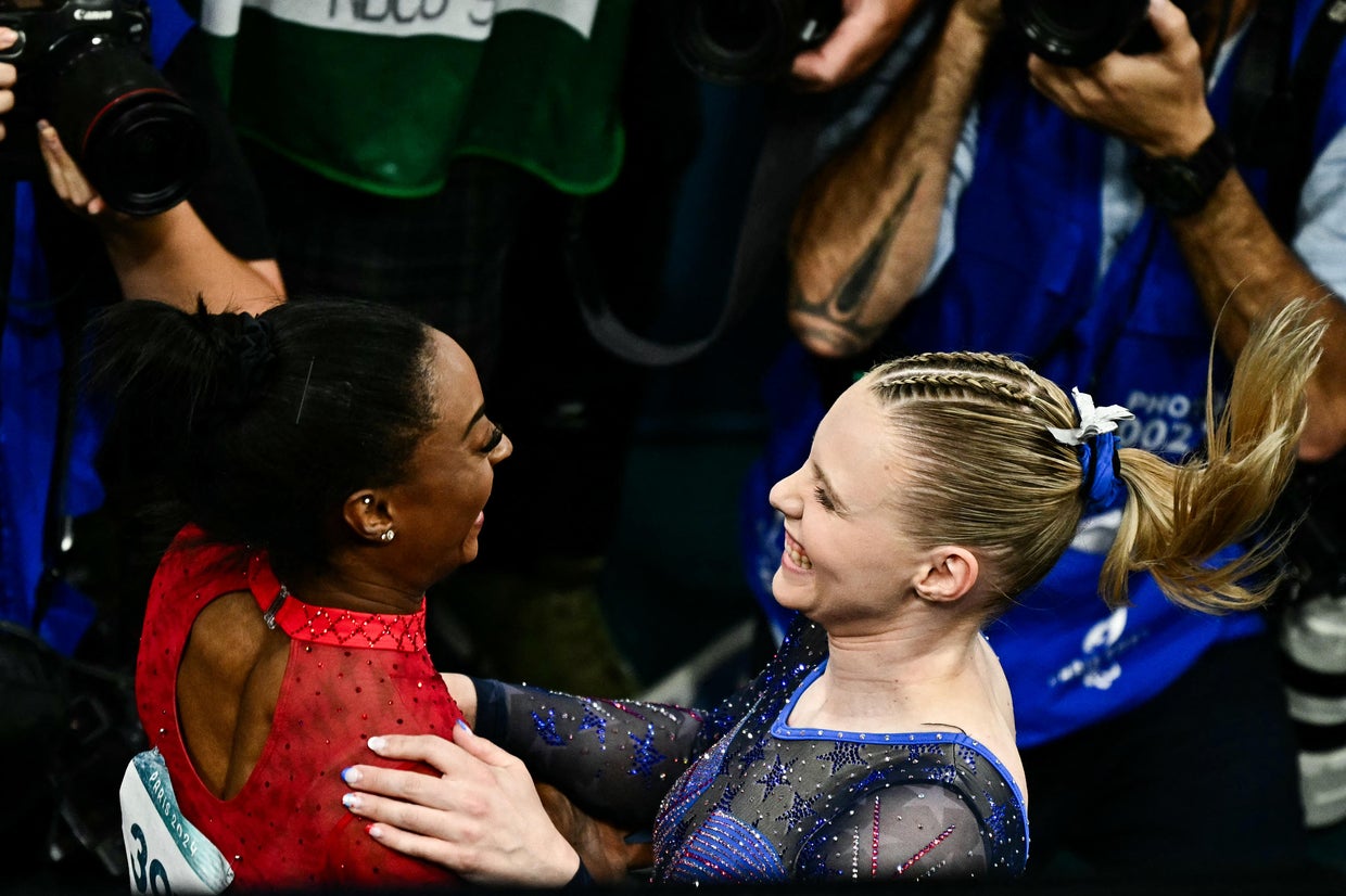Simone Biles, Jade Carey get gold and bronze in Olympic vault title ...