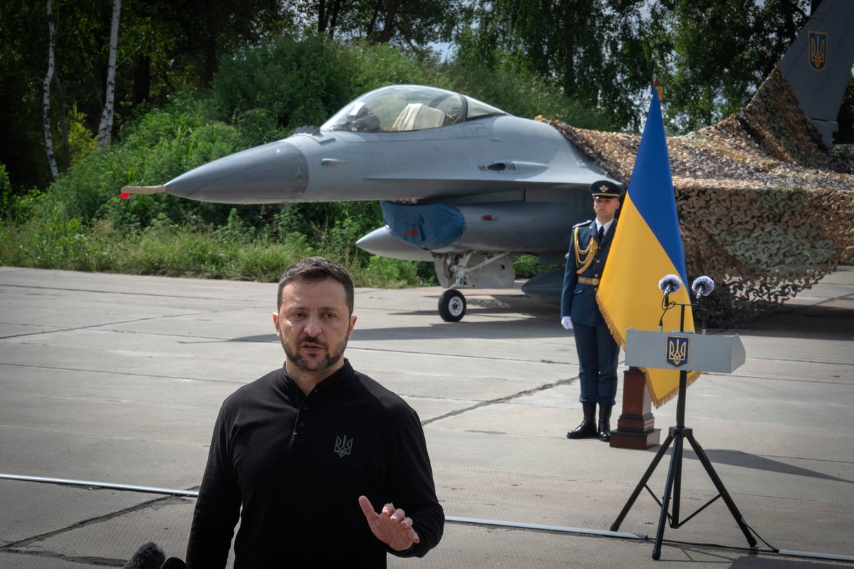 F-16 fighter jets arrive in Ukraine that Zelenskyy says will boost ...