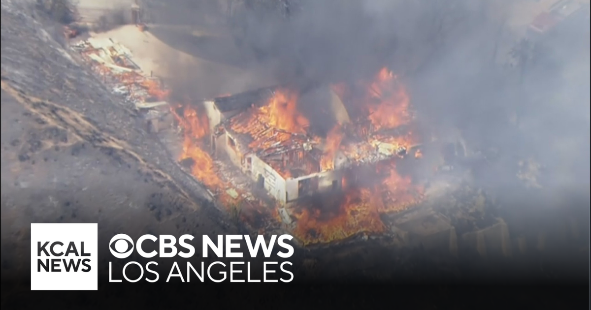 Edgehill Fire forces residents to evacuate as flames consume homes ...