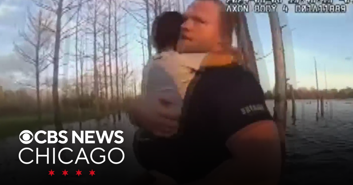 Florida deputy rescues 5-year-old boy from drowning in pond - CBS Chicago