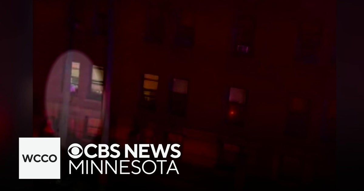 Video shows people escaping from burning building in Minneapolis - CBS ...