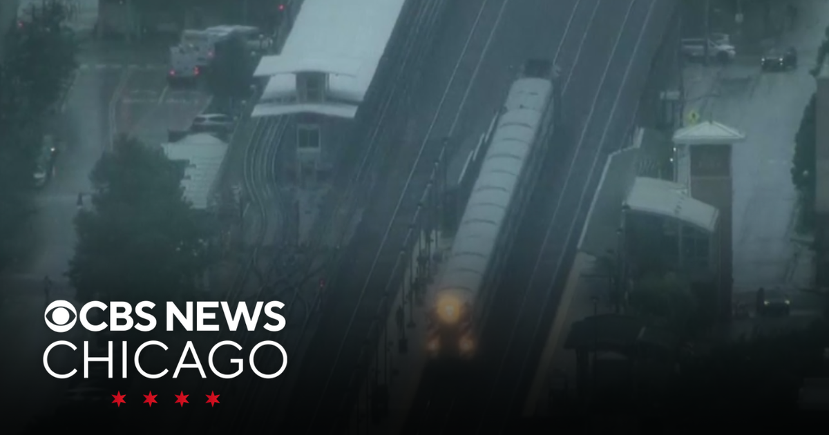 Metra Union Pacific West line train disrupted due to burglary - CBS Chicago