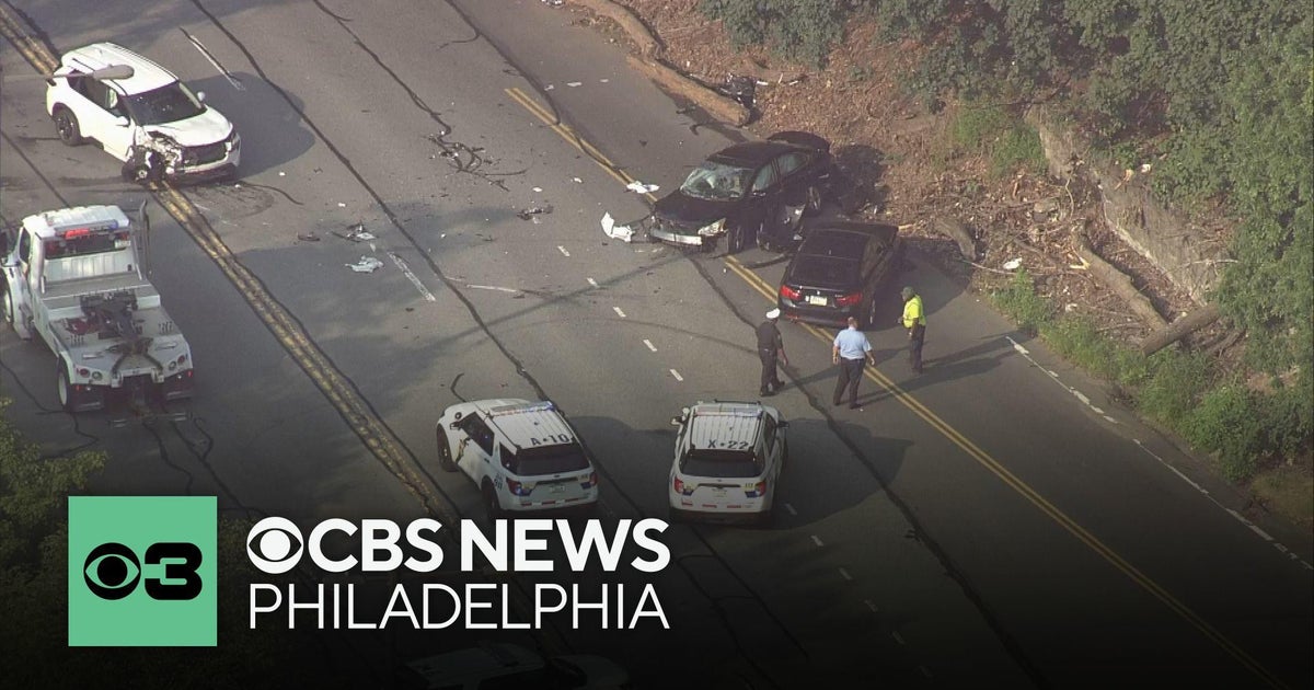 Uber passenger dies in crash on Kelly Drive in Philadelphia - CBS ...
