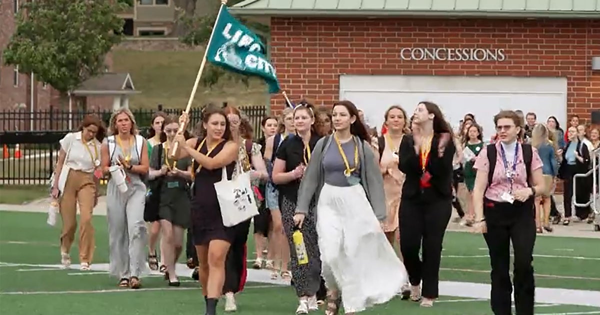 Meet the inspiring young women at Girls State - CBS News