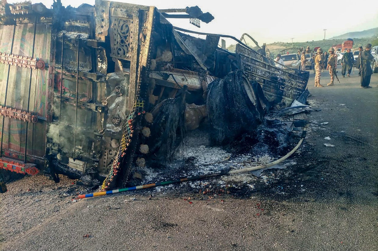 Gunmen kill dozens of people taken from vehicles in Pakistan's restive ...