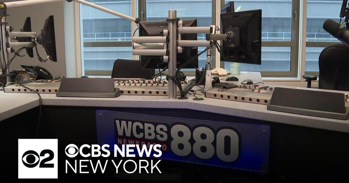 WCBS 880 signs off for good after nearly 60 years - CBS New York
