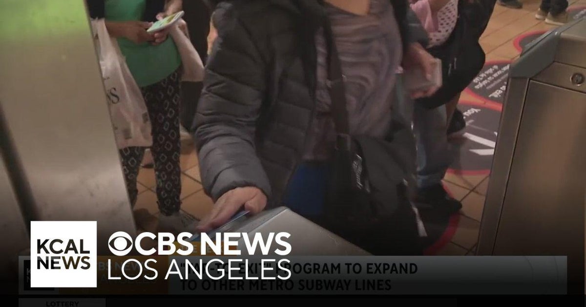 Metro expanding tap-to-exit program after it improves safety in pilot ...