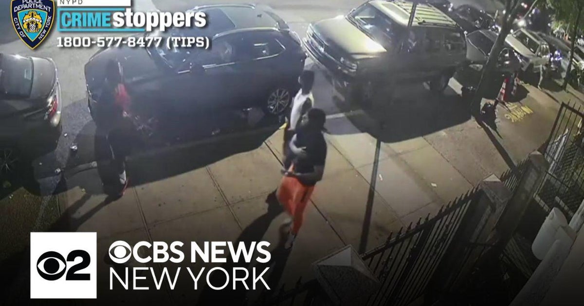 Video shows individuals wanted in connection to 2022 Bronx murder - CBS ...