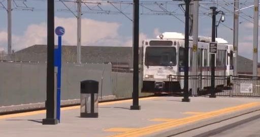 RTD Light Rail riders continue to feel pain of maintenance work - CBS ...