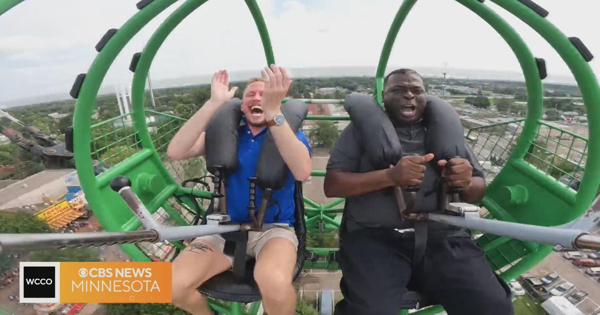 Reg Chapman, Adam Del Rosso try the slingshot at the state fair - CBS ...