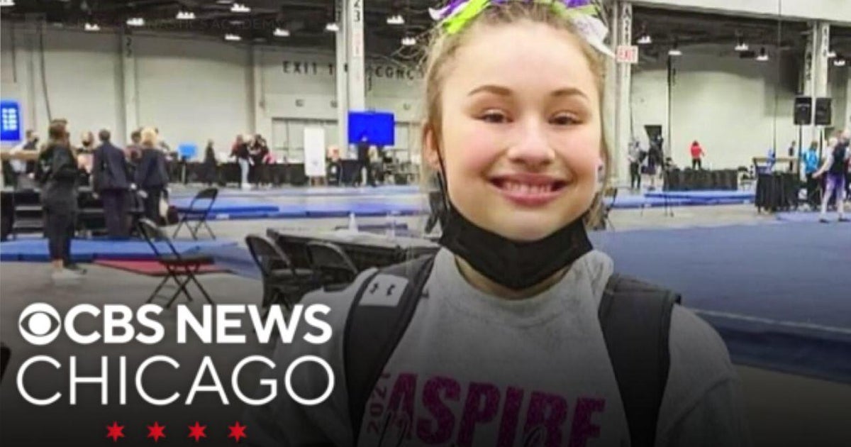 Powerful gesture from suburban neighbors remembering Kara Welsh - CBS ...