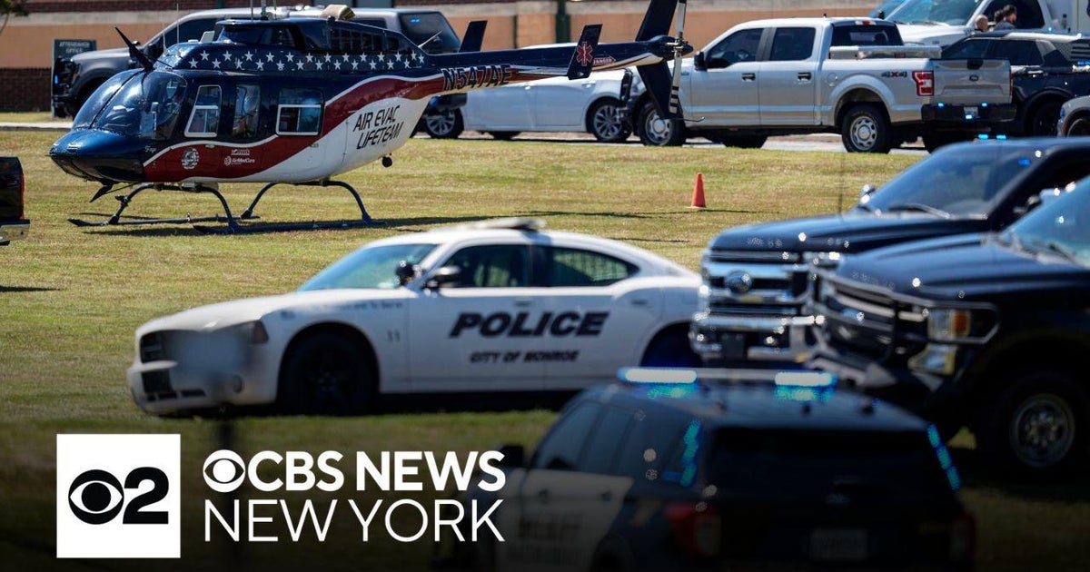 2 students, 2 teachers killed after shooting inside Georgia school ...