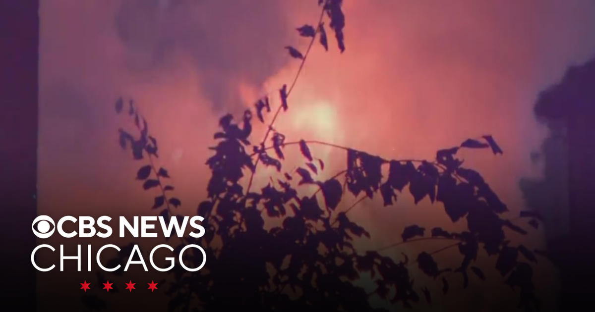 Fire guts graystone on Chicago's West Side - CBS Chicago