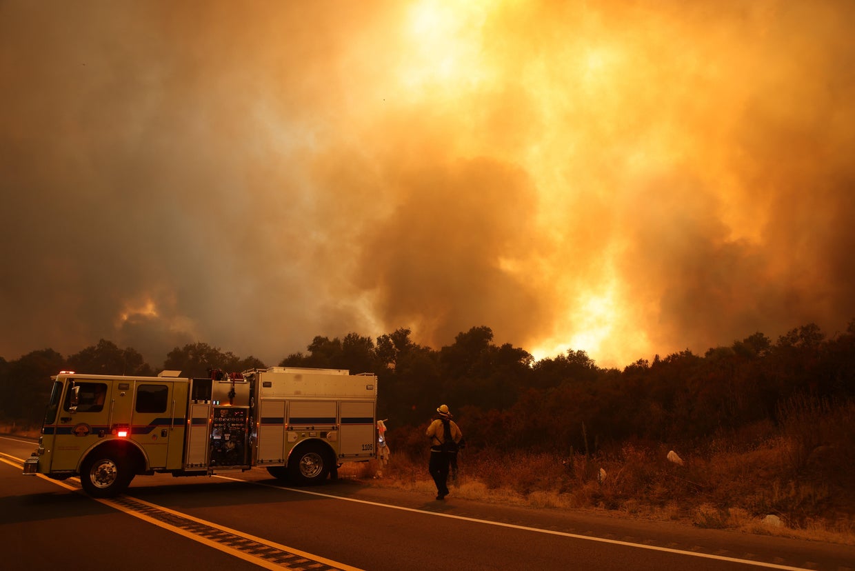 Airport Fire burns tens of thousands of acres in Orange County