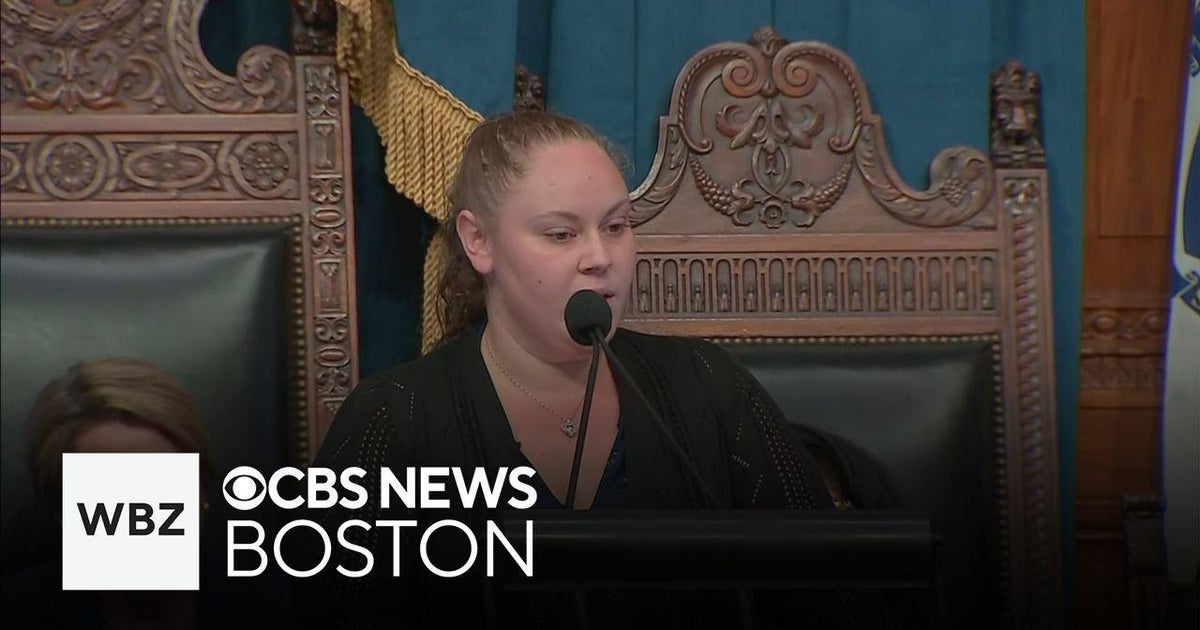 Woman who saved neighbor from house fire honored with Madeline Amy ...