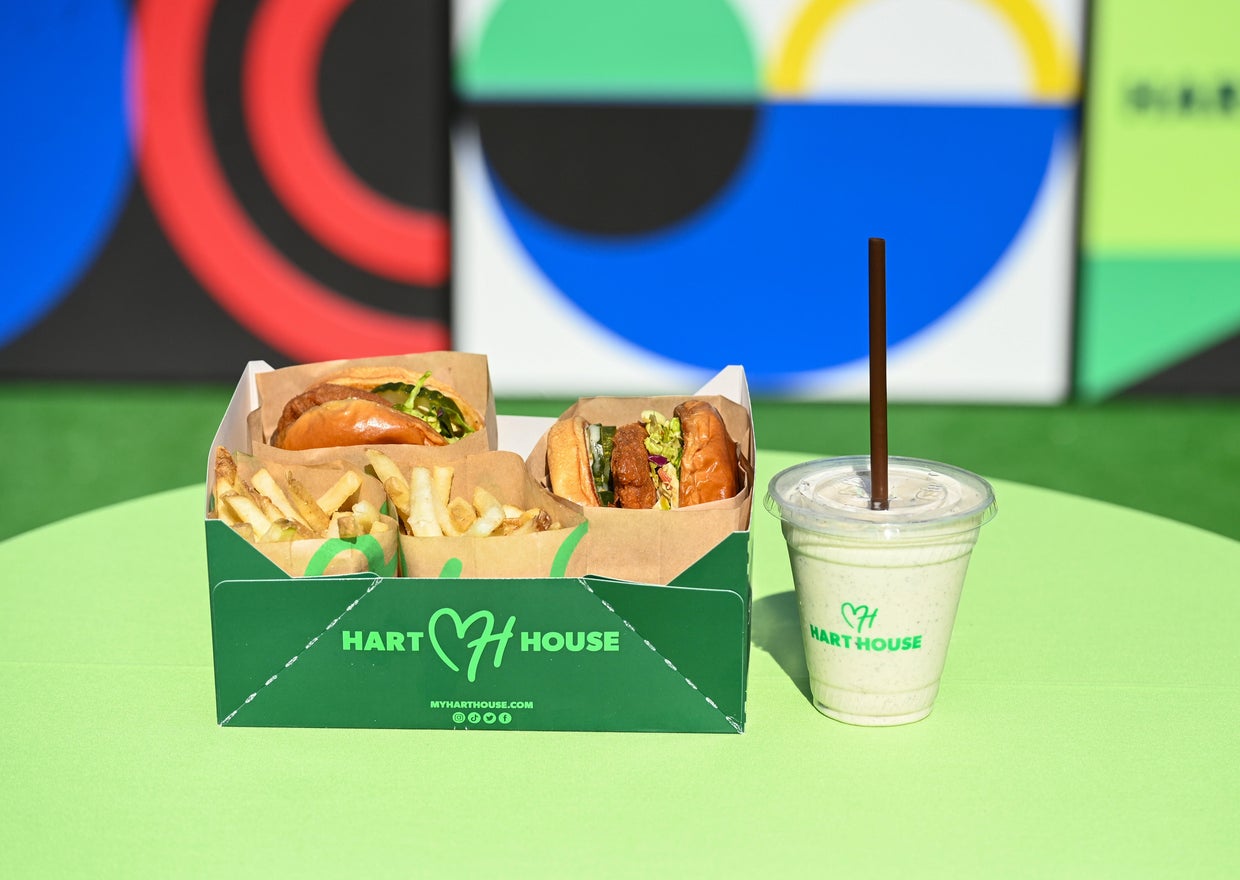 Kevin Hart's vegan restaurant Hart House closes all Los Angeles ...