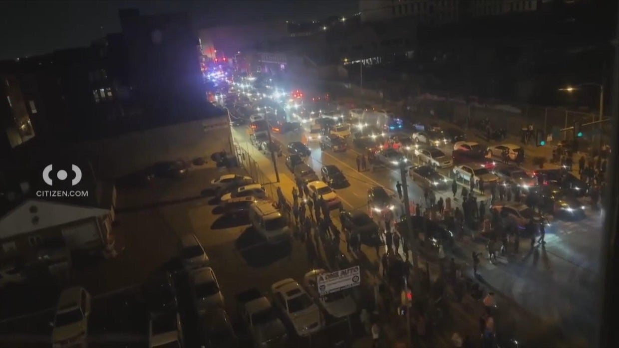 Hundreds of cars involved in illegal car meetups in Philadelphia ...