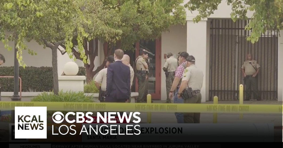 Santa Maria courthouse explosion leaves 2 injured; man detained - CBS ...