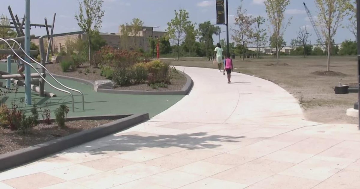 Joe Louis Greenway hosts Pink on the Greenway Walk - CBS Detroit