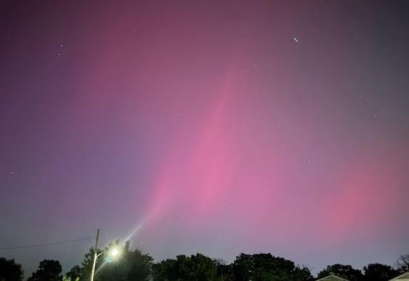 Photos show spectacular Northern Lights in Maryland