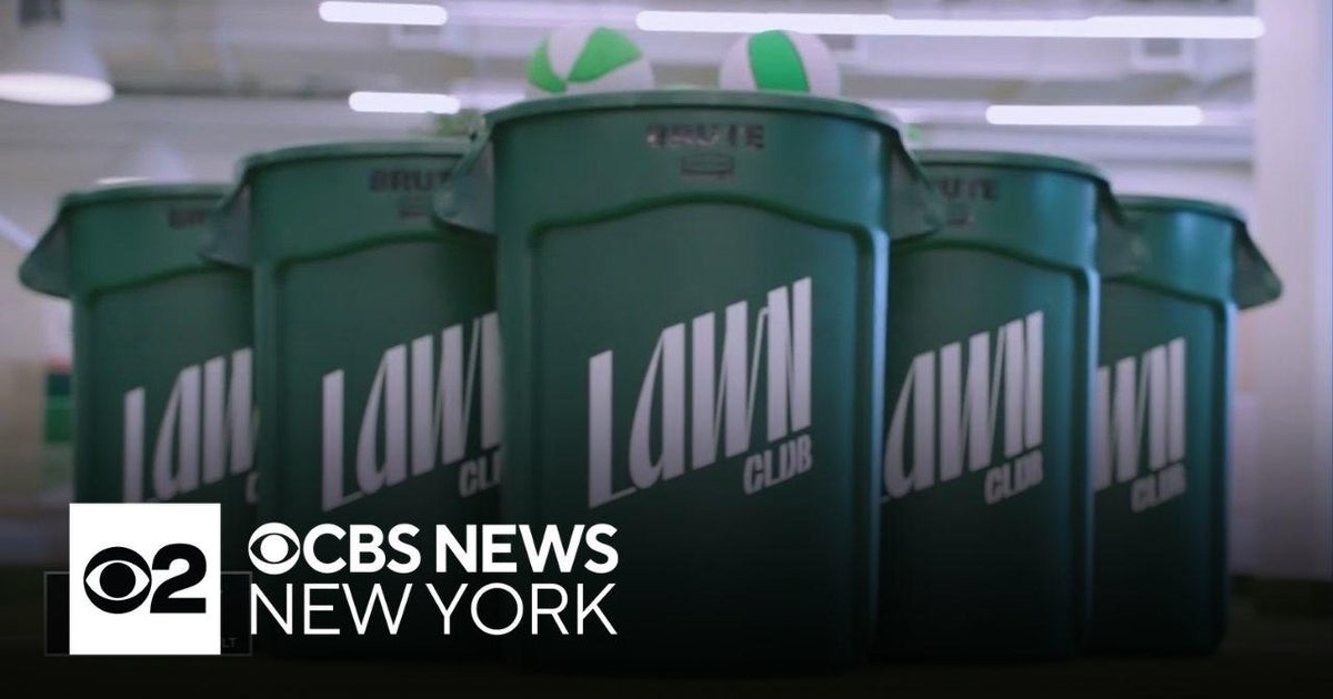 No lawn, no problem | Uniquely New York with Rachel Holt - CBS New York