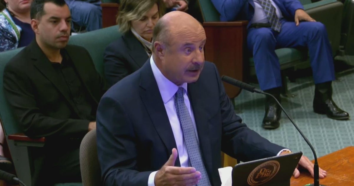 Dr. Phil advocates for death row inmate Robert Roberson - CBS Texas