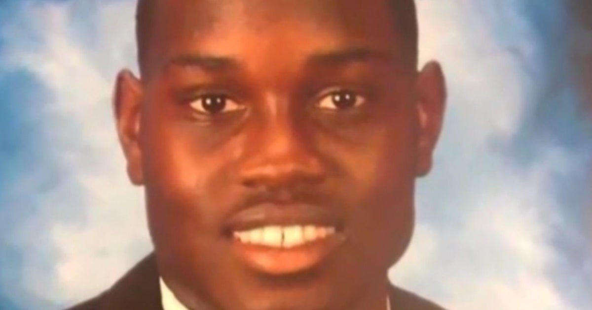 Men convicted for Ahmaud Arbery murder seek new trial - CBS News