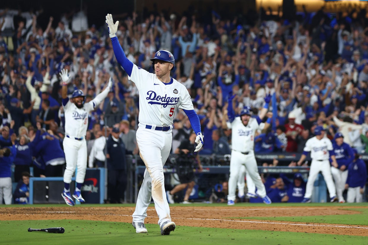 Freddie Freeman's walk-off grand slam catapults Dodgers over Yankees to win Game 1 of the World ...