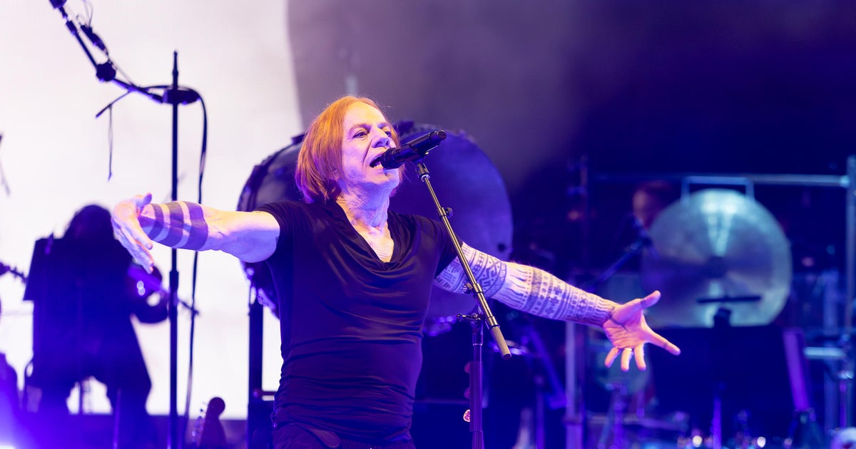 Photos: Danny Elfman plays film music, Oingo Boingo hits in Mountain View