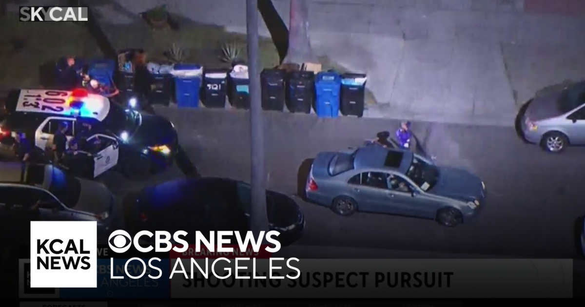 LAPD officers arrest possible shooting suspect following pursuit ...