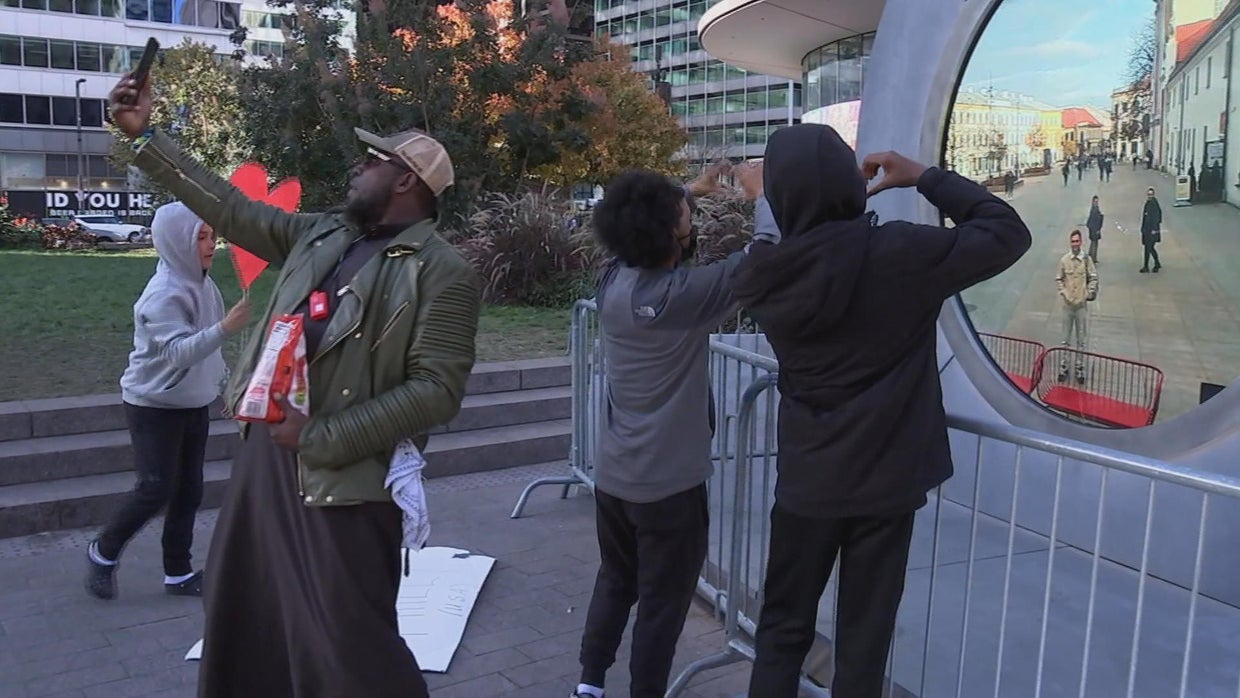Viral Portal in Philadelphia spreading love from "city of firsts ...