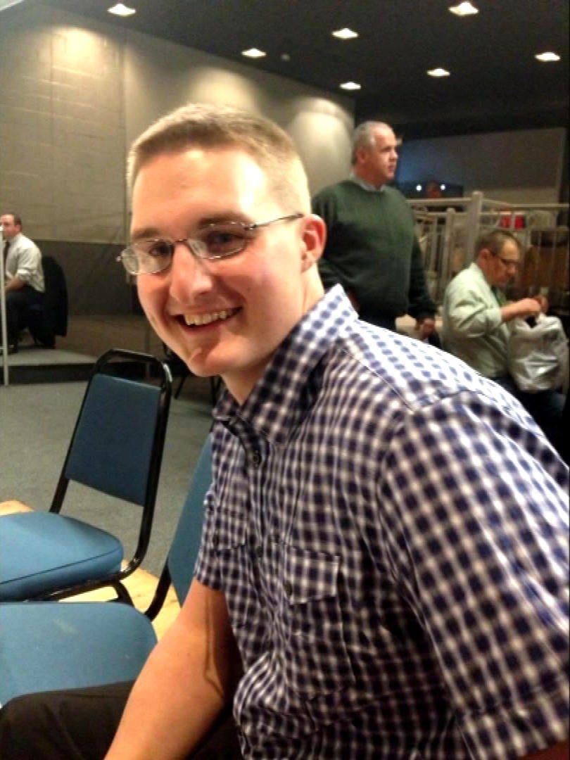 Fugitive in Colorado found, charged with causing fentanyl death - CBS ...